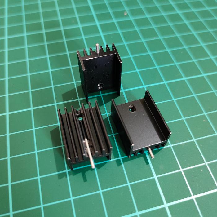 Jual heatsink aluminium alumunium hitam alu to220 pendingin transistor ...