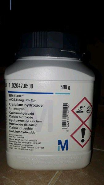 Jual Calcium Hydroxide Merck 102047 / 1.02047.0500 / CaOH2 - 1 kg - Kab ...