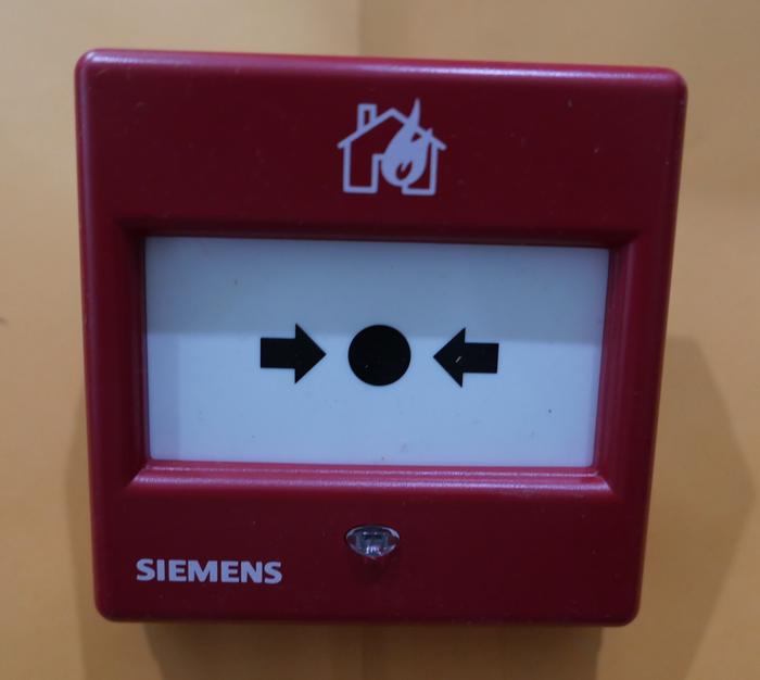 Jual SIEMENS FDM225-RP Manual call point with plastic element - Jakarta ...