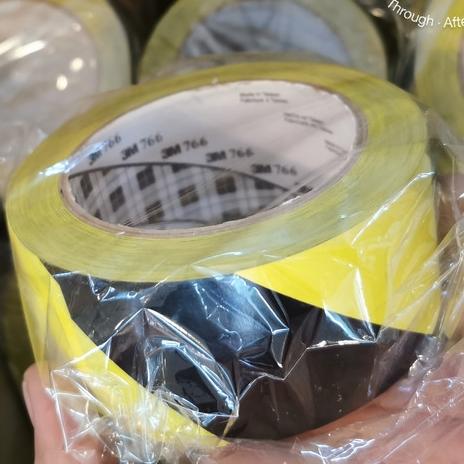 Jual 3M 766 yellow black - Floor marking tape - Lakban lantai - Kota Tangerang - EL KEN STORE ...