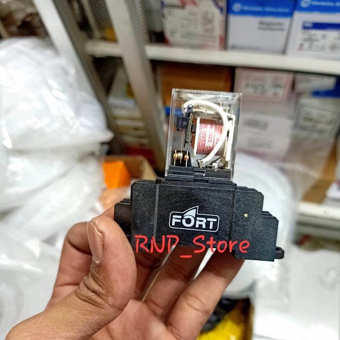 Jual Relay LY2 + socket 220/24/12V 8 kaki - 12VDC - Jakarta Pusat - RJE ...