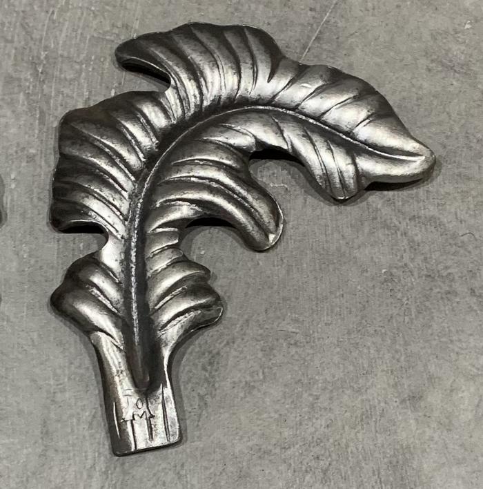 Jual Ornamen Besi Tempah Daun Ketebalan 2,5 mm Bahan Besi Murni ...