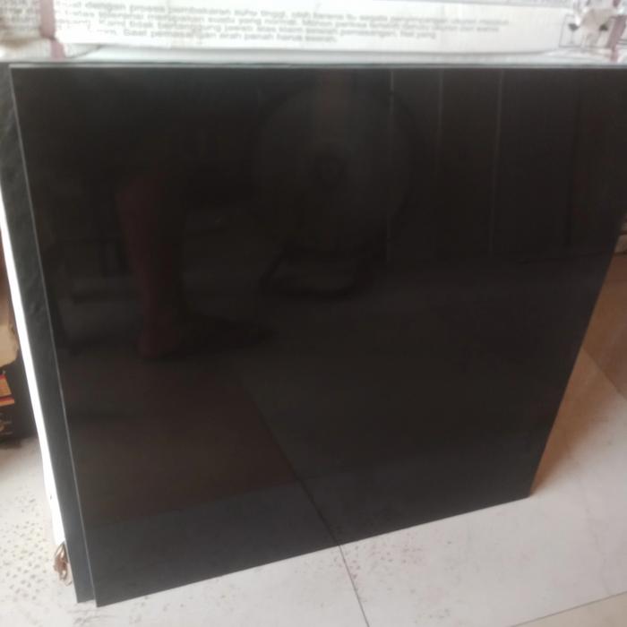 Jual granite 60x60 hitam polos glosi kia super black - Kab. Bogor ...