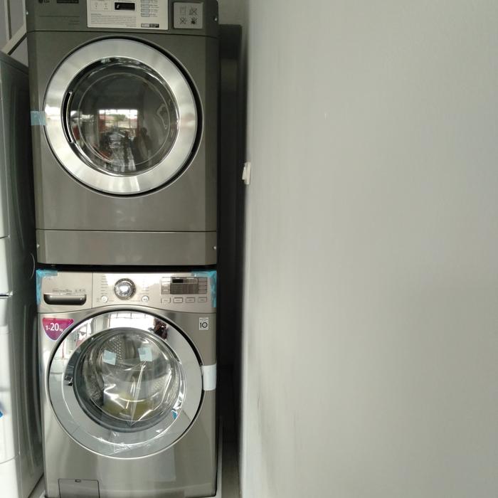 Jual mesin cuci stack LG 20 kg dan LG Giant C - Kab. Bekasi ...