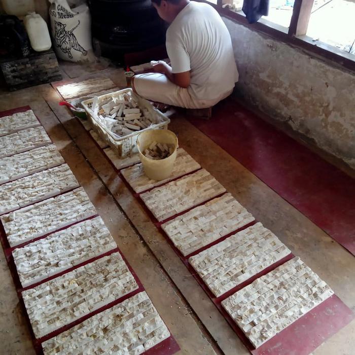 Jual Batu alam Koding putih polos 20x40cm Harga 1m² - Kab. Bekasi - Fii Batu Alam | Tokopedia