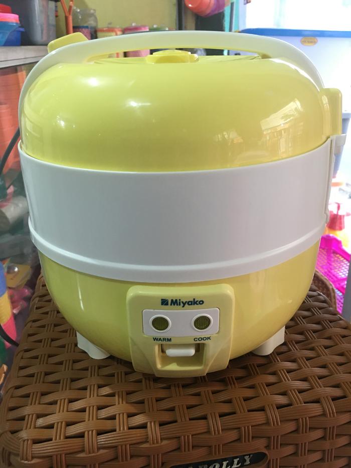 Jual RICE COOKER MIYAKO 1 liter - MAGIC COM MIYAKO 610 - Kota Semarang ...