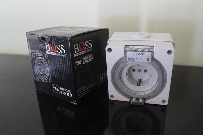 Jual 56SO210/16 Boss 2 pin round socket outlet - electric water proof ...