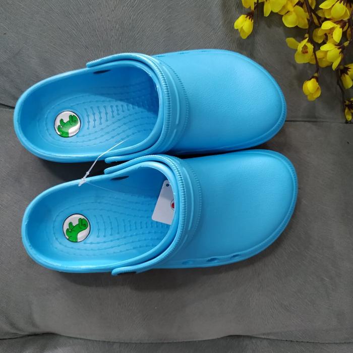 Jual sepatu sandal operasi/ sandal laboratorium/sandal medis/sandal ...