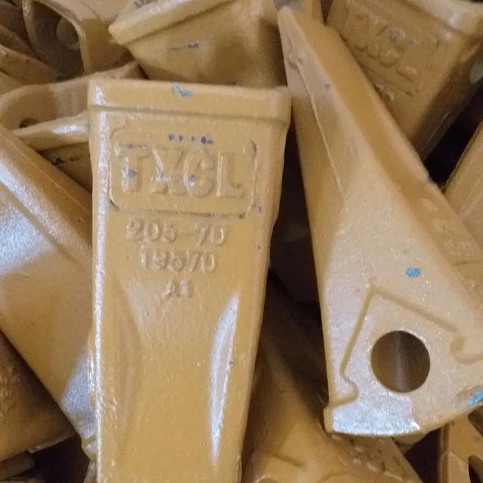 Jual kuku teeth tooth bucket Pc200 std standar - Kota Surabaya - KIDKI ...