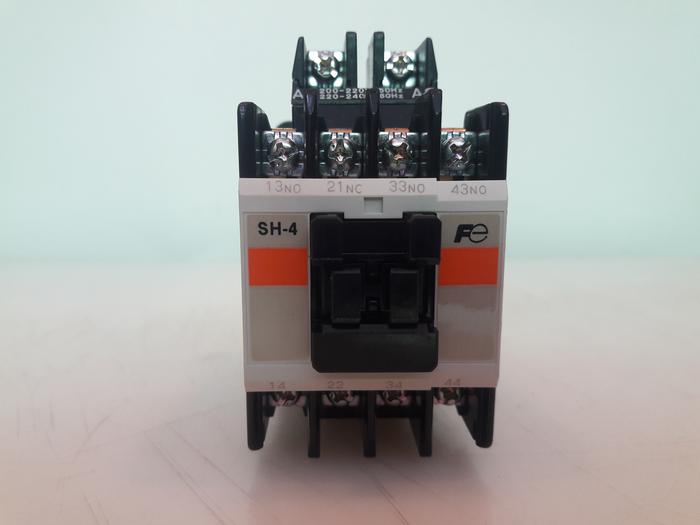 Jual FUJI, SH-4 220 Volt Magnetic Contactor 3a1b (3NO 1NC) - Kota ...