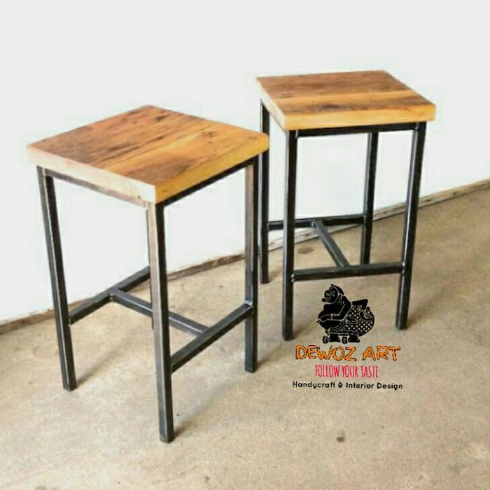 Jual Bangku Cafe Kotak Rangka Besi Hollow - Kursi Resto Industrial Unik ...