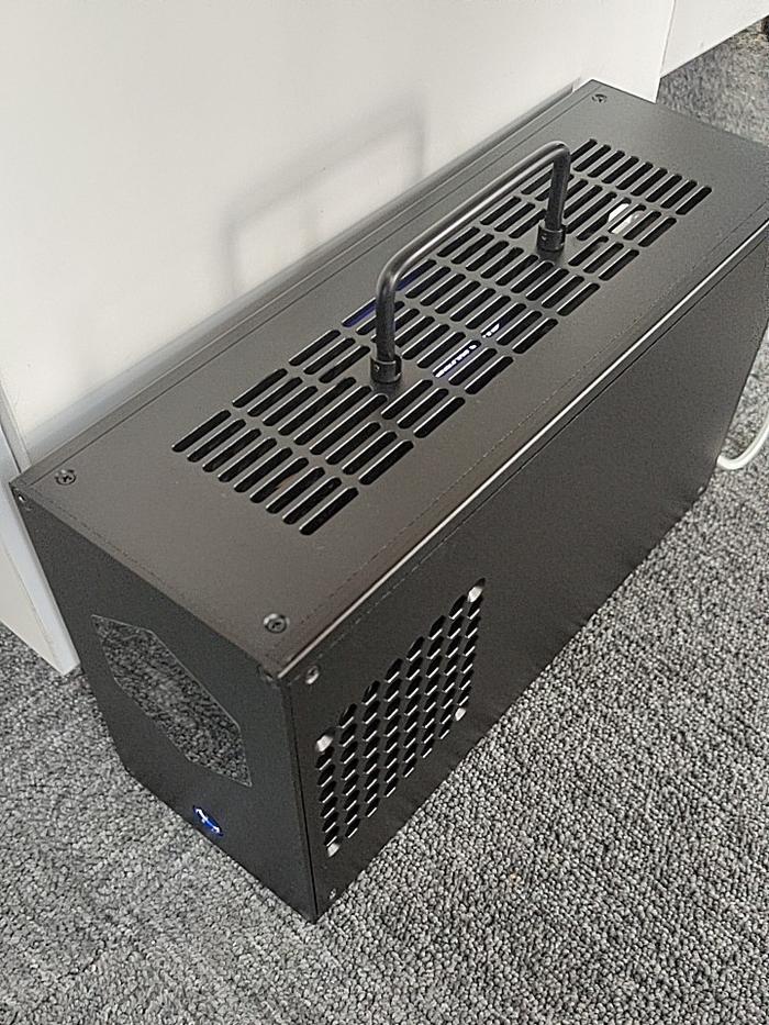 Jual EGPU BOX THUNDERBOLT 3 230WATT - EGPU THUNDERBOLT 230WATT - Kota ...