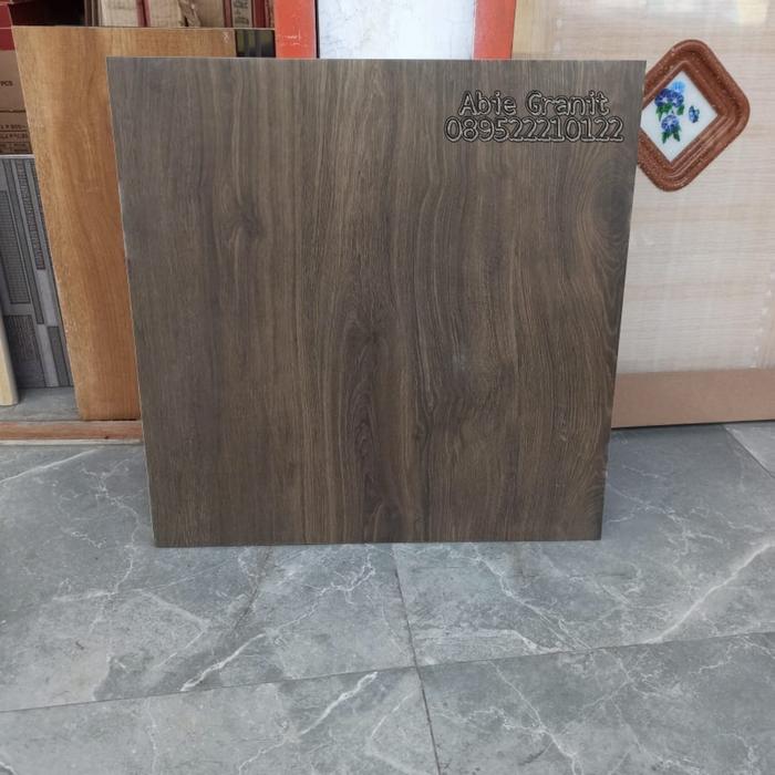 Jual granit motif kayu 60x60 Alfine brown infinity - Kab. Bogor - Abie Granit29 | Tokopedia