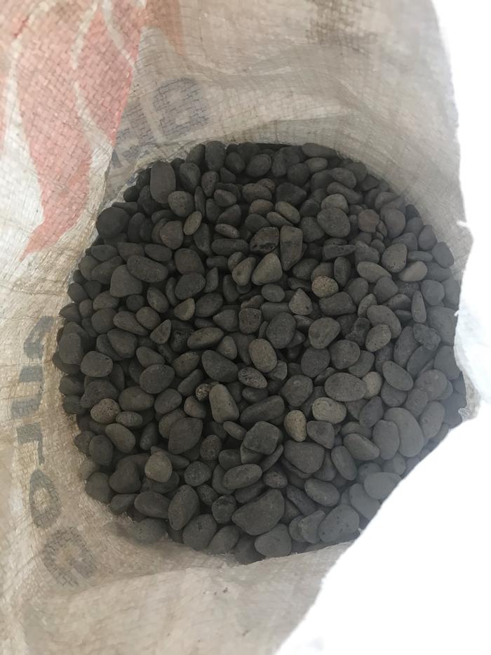 Jual Batu Koral Abu Taman 20Kg Batu Sikat | Batu Tabur - 5cm - Kota ...