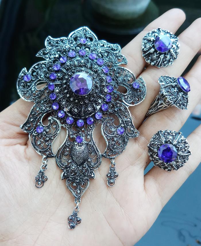 Jual bros alpaka bali set kebaya motif gada perak bakar - Hijau, 1set ...