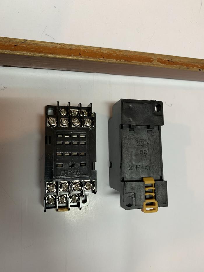 Jual Soket socket relay rilay my4 my4n my 4 14kaki 14 kaki 14pin pyf14a ...