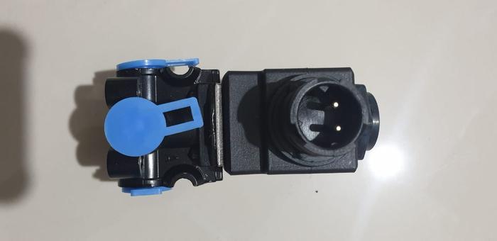 Jual SELENOID VALVE 1078316, 3165144, 2038655, 1376794 - Kota Bengkulu ...