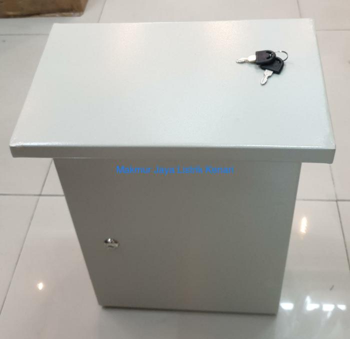 Jual BOX PANEL OUTDOOR 30 x 40 cm ada TOPI 30x40 cm - Jakarta Pusat ...