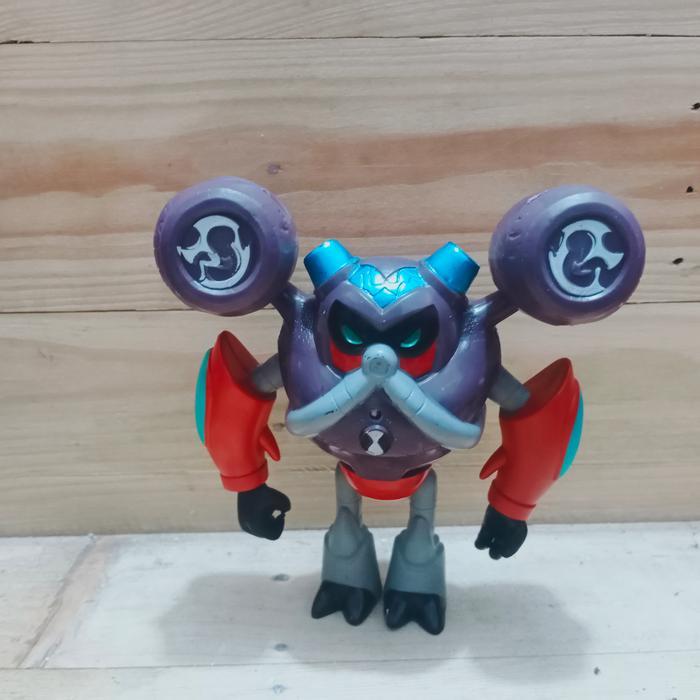 Jual figure omnitrix omniverse monster alien Ben 10 Omni-Enhanced ...