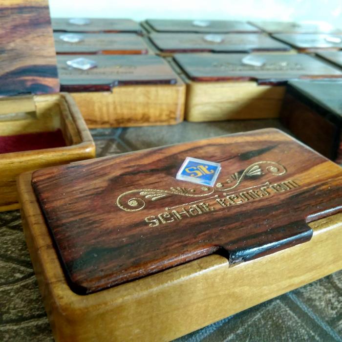 Jual kotak tingwe kayu/penyimpanan rokok/box cigaret custom - Kab ...