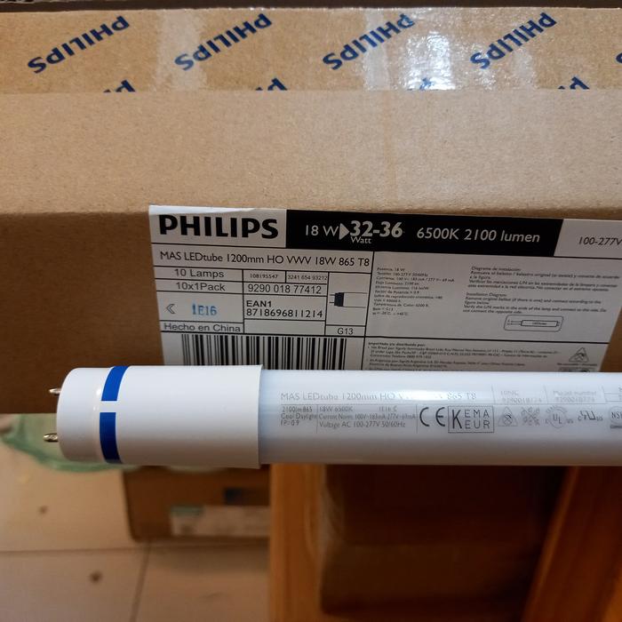 Jual Lampu T8 Tl led master 18w 865 18 watt 2100 lumen philips - Jakarta Barat - BERKAT GLODOK ...