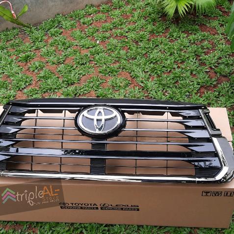 Jual Grille Gril Radiator Innova Venturer Facelift Innova Reborn ...