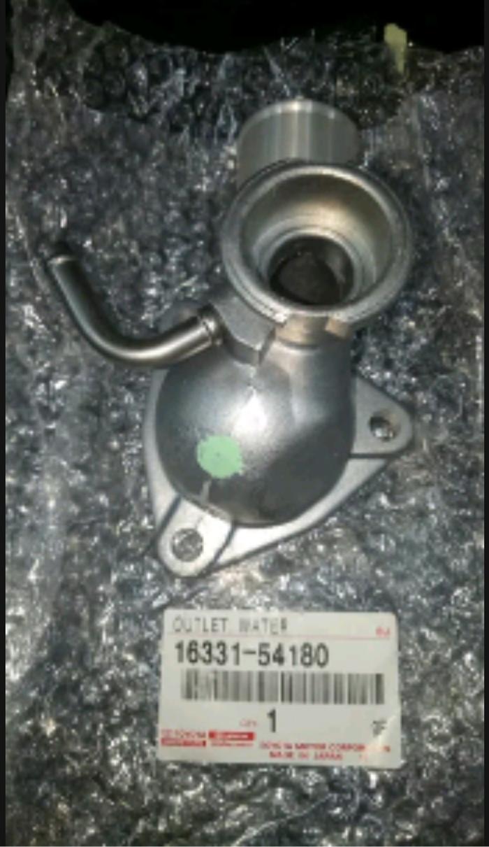 Jual saluran Housing water Outlet Kijang LGX Hilux Diesel 16331-54180 ...