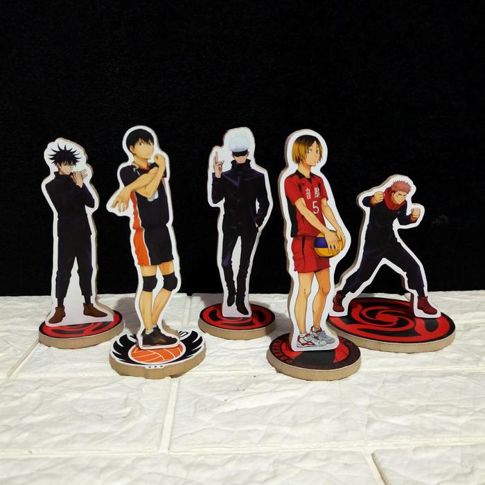 Jual standee figure kayu anime jujutsu haikyuu attack on titan bisa ...