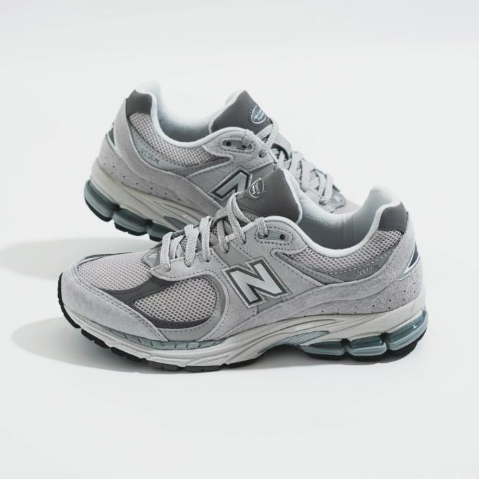 Jual New Balance 2002 R0 "Gray" - Kab. Sleman - greatkicks | Tokopedia