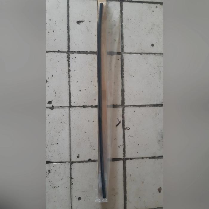 Jual Karet List Kaca Depan Bagian Atas Isuzu Panther Kapsul Kode Br01 ...