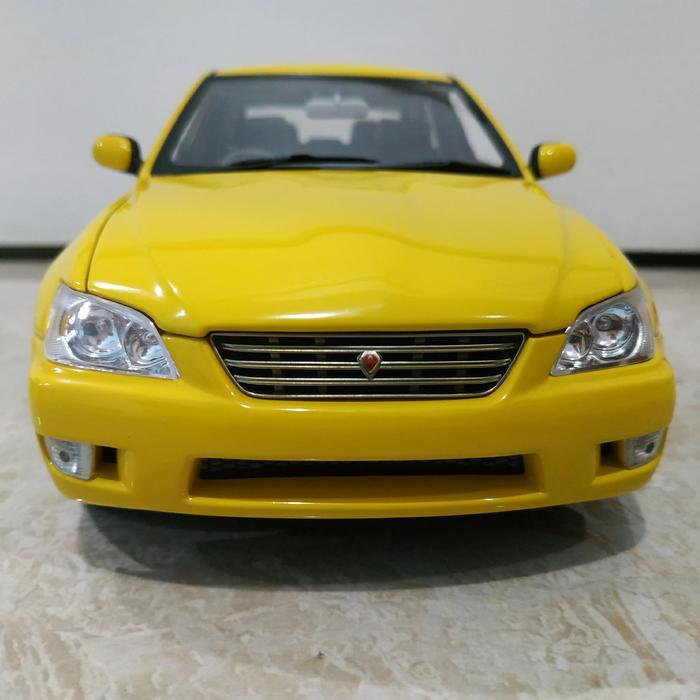 Jual Autoart Toyota Altezza 1:18 No Hotwheels Stir Kanan VHTF Murah ...