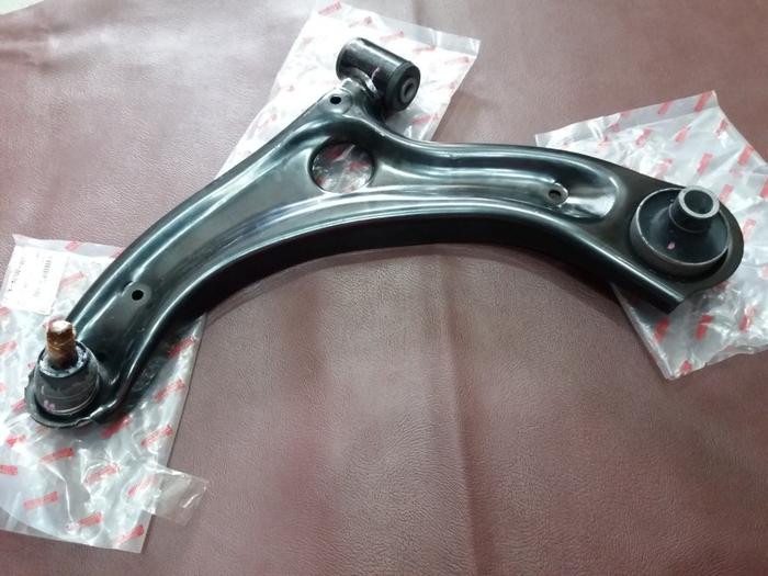 Jual lower arm agya ayla original 48068-BZ320 dan 48069-BZ320 - Kota ...