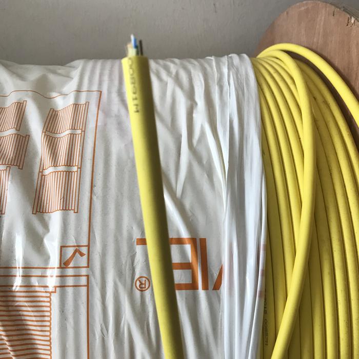 Jual Netviel Kabel Fiber optik 4 Core SM Indoor Tight Buffer 9/125um ...