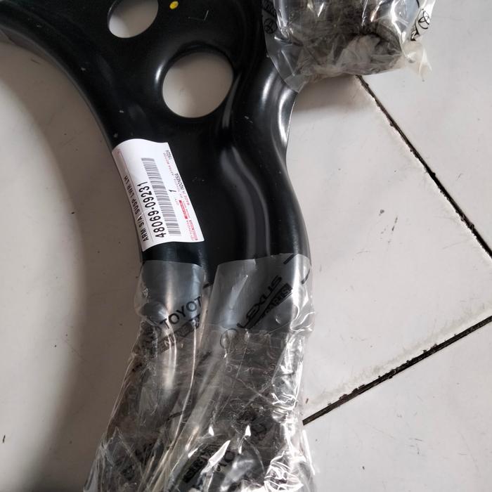 Jual lower arm aram sayap bawah all new Yaris dan Sienta asli original ...