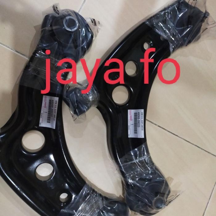 Jual lower arm/sayap bawah Toyota Sienta original gres baru - Jakarta ...