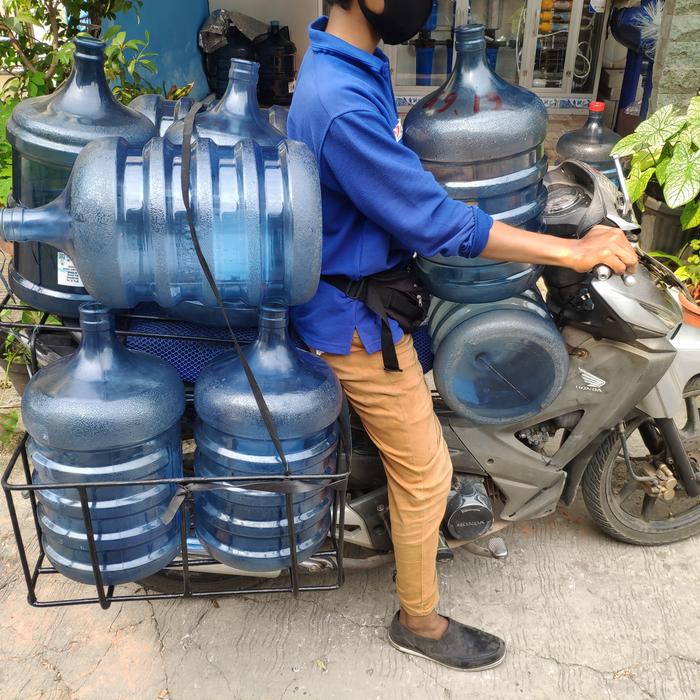 Jual Keranjang Galon / Keranjang Galon Motor Isi Ulang Di Seller Shin ...