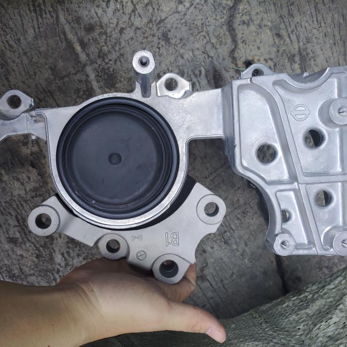 Jual engine mounting kiri Nissan all new X-Trail T32 2.5cc 11220-4BA0A ...