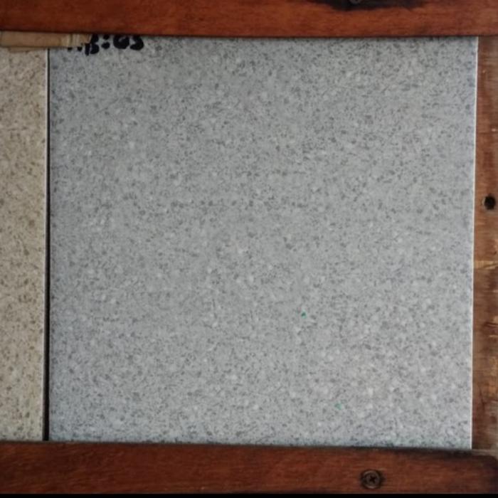 Jual Keramik kamar mandi 25 x 25 Roma Grey - Jakarta Barat - karya ...