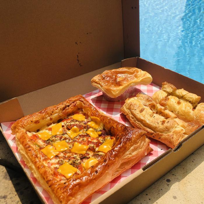 Jual Box Sultan Puff Pastry - Jakarta Barat - Butter & Scotch JKT ...