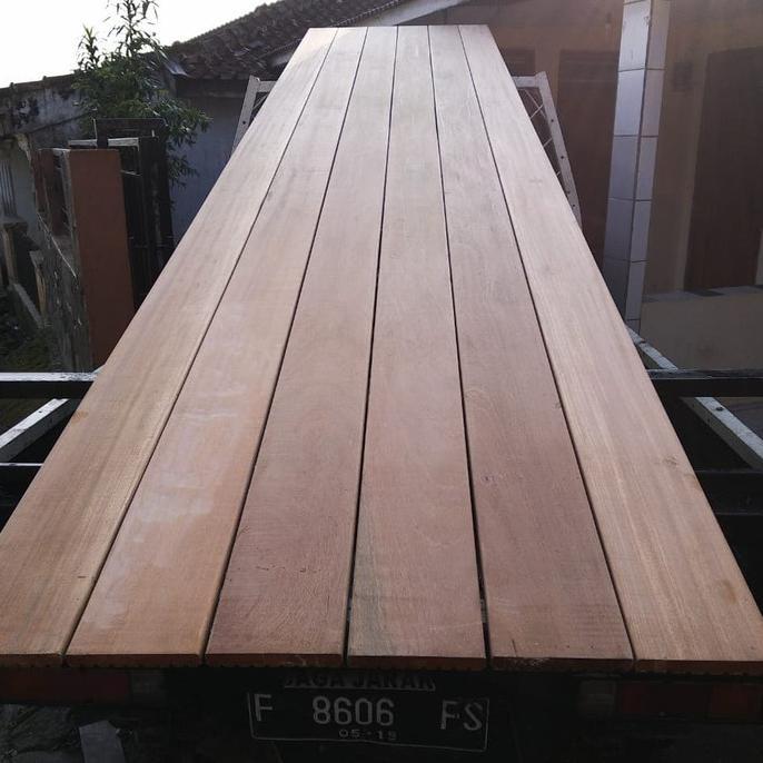 Jual Papan Tebal 2,5 Cm Kayu Bengkirai Damar Laut Pagar Lantai Decking ...