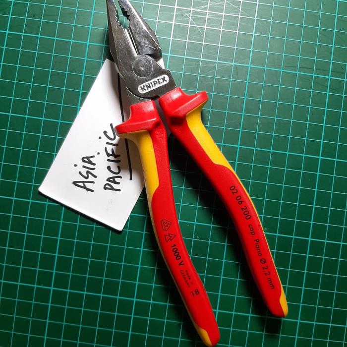 Jual Tang kombinasi KNIPEX 02 06 200. asli German VDE 1000V. - Kota ...