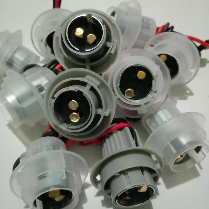 Jual SOKET FITTING LAMPU REM KAKI 2 MOTOR / MOBIL - Jakarta Pusat ...