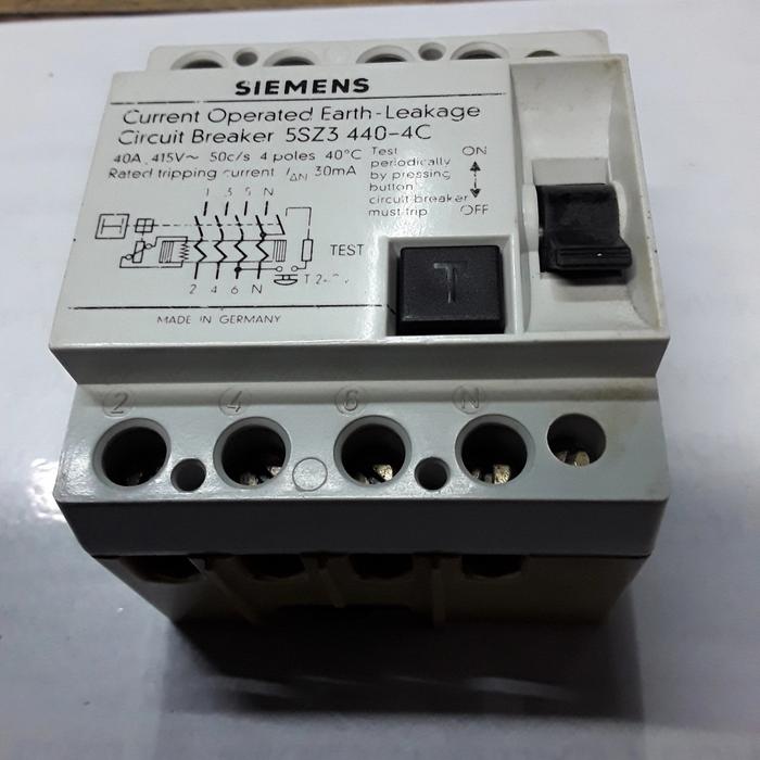 Jual Siemens ELCB RCCB 4 Phole 40A 5SZ3 440-4C Breaker Arus Operasional ...