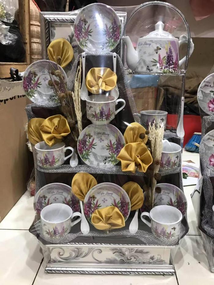 Jual Tea set + box kayu /Parcel Pecah Belah Mewah - Parcel Piring Set ...
