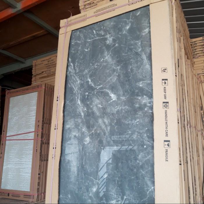 Jual granit indogress 60x120 black Alaska Kw ekonomi textur glossy ...