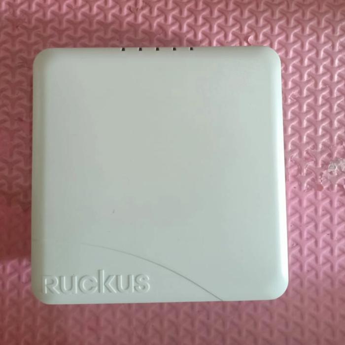 Jual Ruckus R600 WiFi Hotspot Cisco Unifi ZTE Huawei Tp-link Mikrotik ...
