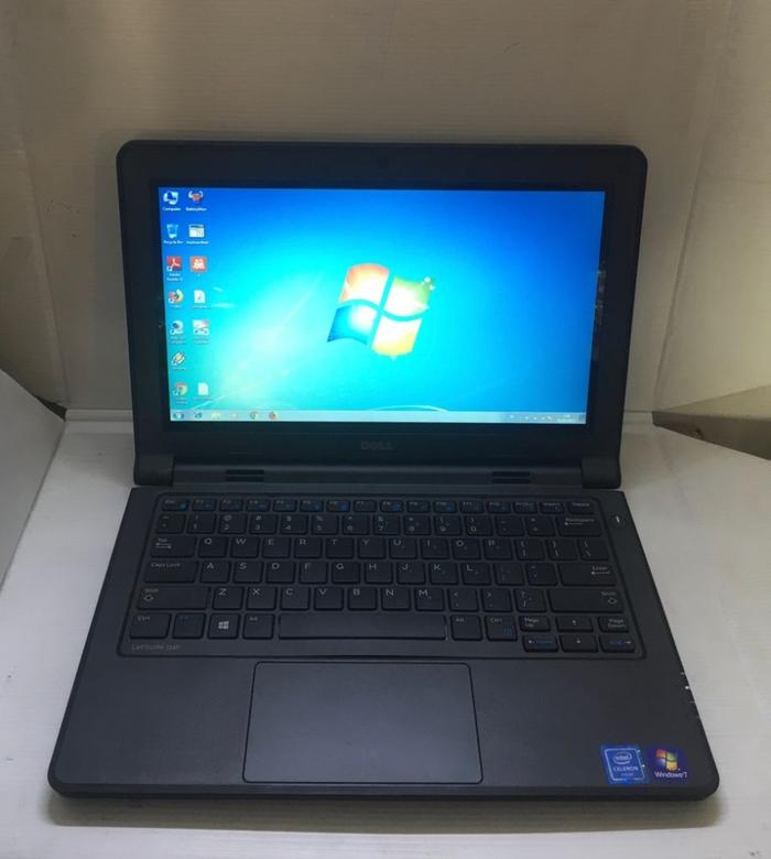Jual Dell Latitude 3160.. INTEL Pentium. 4gb//320gb. WiFi.Cam ...