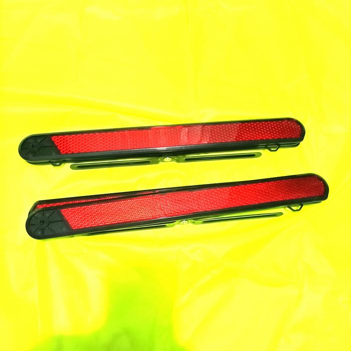 Jual Segitiga Pengaman Mobil Reflektor / Rambu Darurat / Rambu Segitiga ...