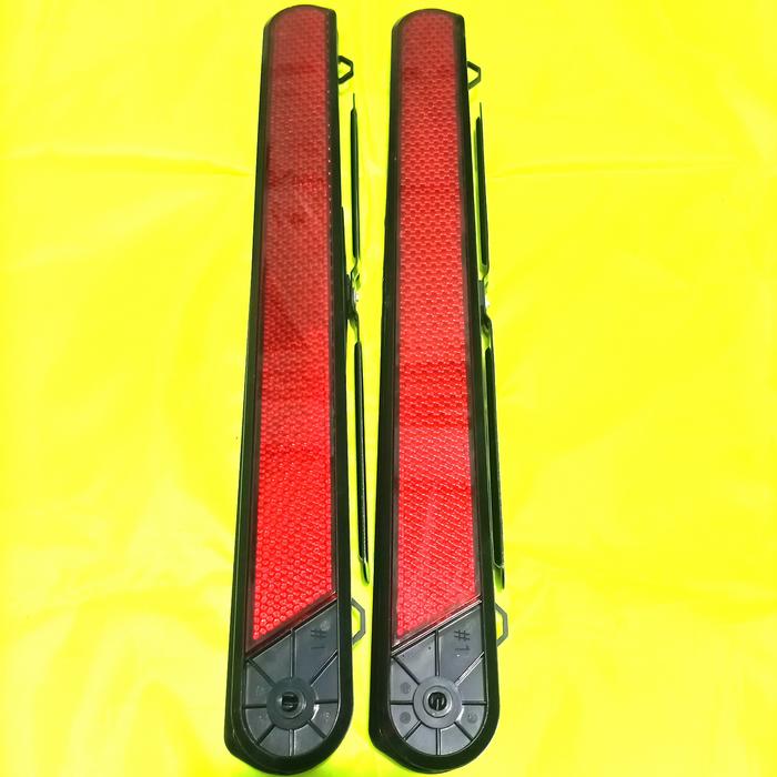 Jual Segitiga Pengaman Mobil Reflektor / Rambu Darurat / Rambu Segitiga ...