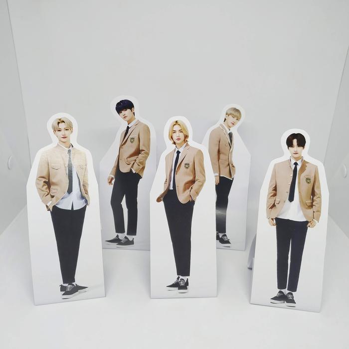Jual Standee Character Paper Kpop Stray Kids - IN - Kota Blitar ...